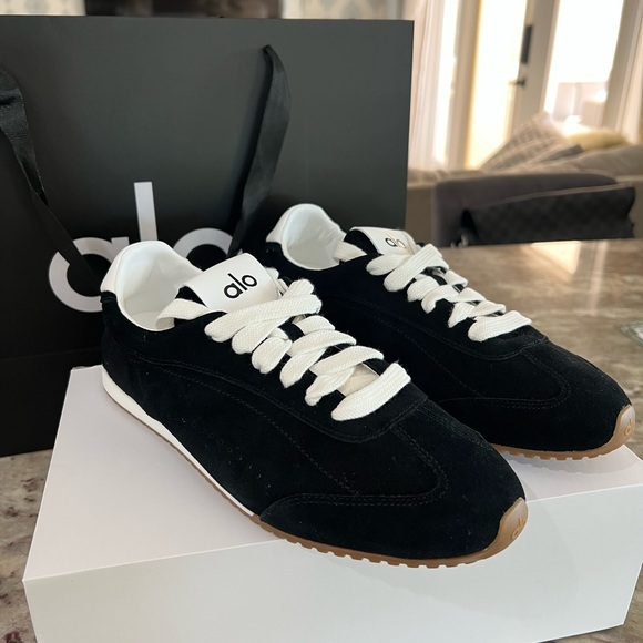 ALO Yoga | Shoes | Alo Black Sunset Sneakers Brand New With Box | Poshmark